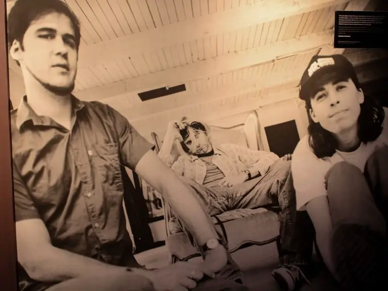 Exposição do ‘Nirvana: Taking Punk to the Masses’ em São Paulo