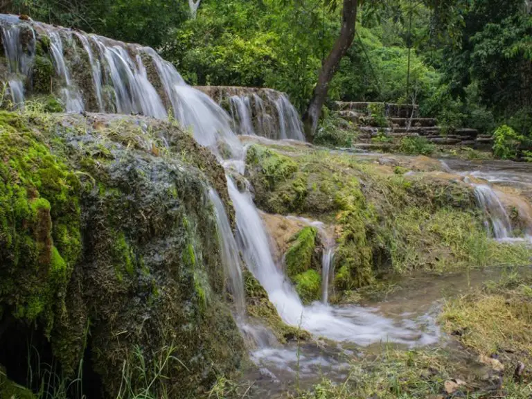 Flutuação na Nascente Azul em Bonito - Mato Grosso do Sul