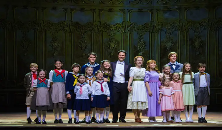 10 razões para assistir o musical "A Noviça Rebelde"